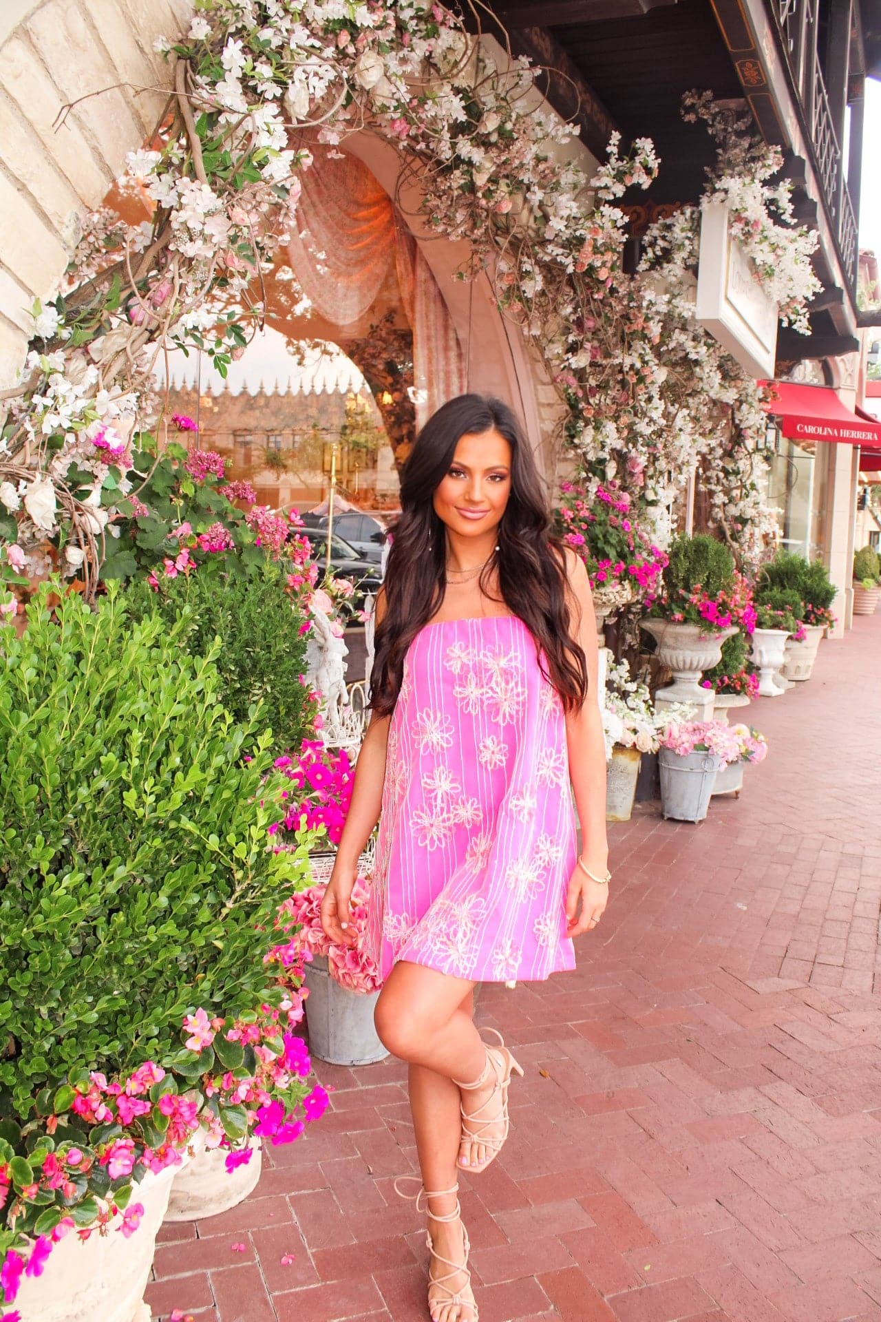 Off the Wall Fashions Boutique – Off The Wall Fashions